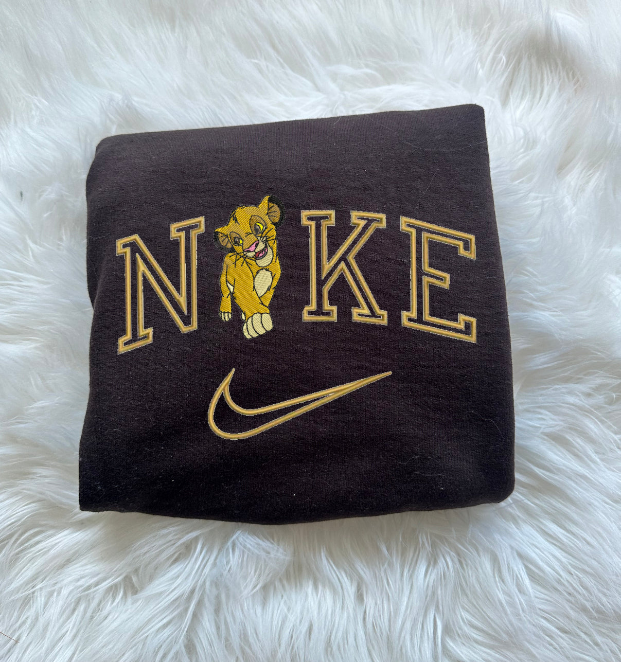 Simba Embroidered Crewneck – Sunny Ways Embroidery